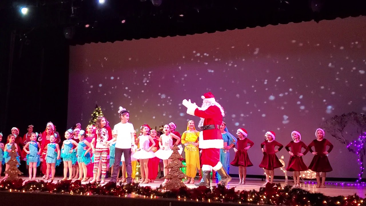 Santa is coming to town - Christmas Concert - YouTube