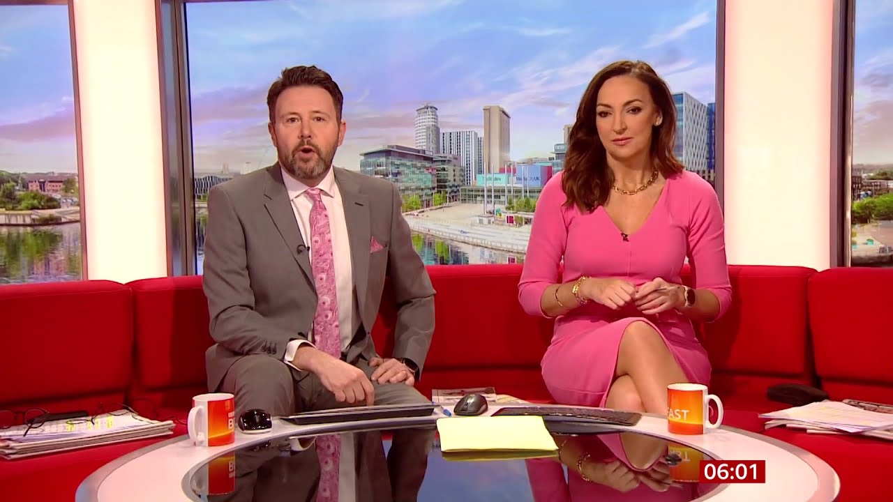 BBC Breakfast (06GMT - Headlines & Intro - 22/2/23) [1080p50] - YouTube