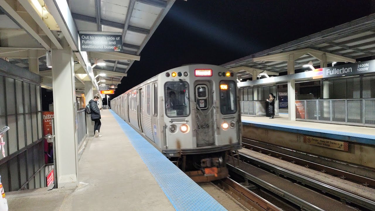 CTA Red Line Train Run 934 arrives and departs Fullerton Station {JAN ...