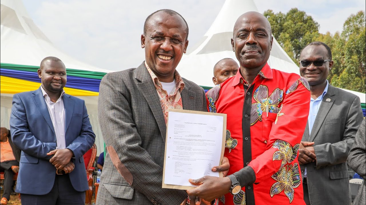 Issuance of plots allotment letters of KIKIMA township by Gov. Mutula ...