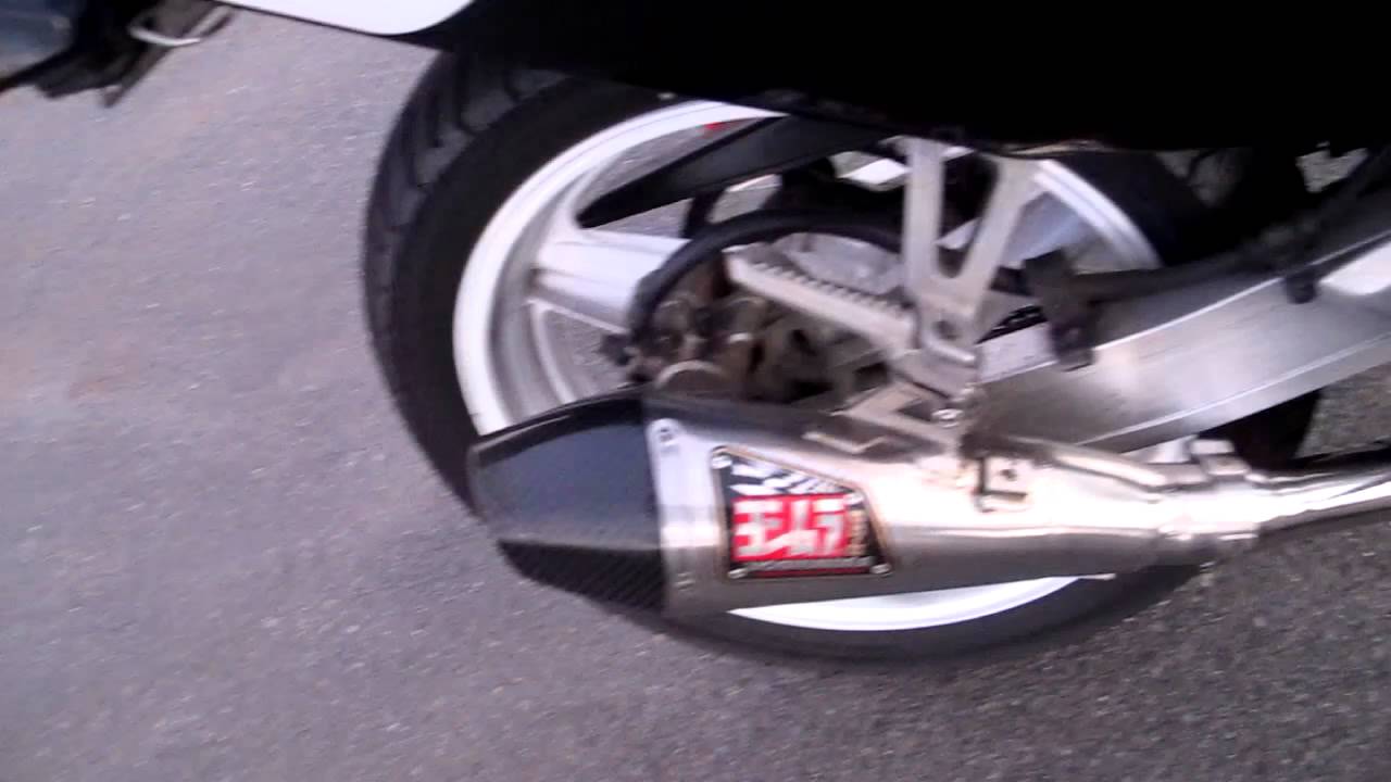 CBR250R - Yoshimura R-55 - YouTube