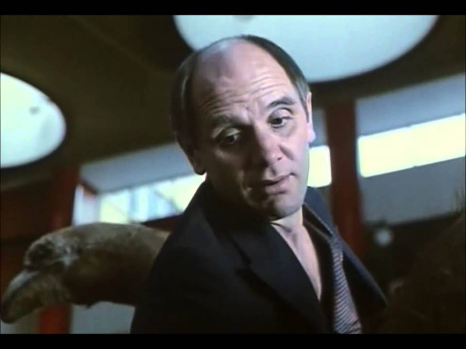 Bruno Lawrence - last man on earth. - YouTube