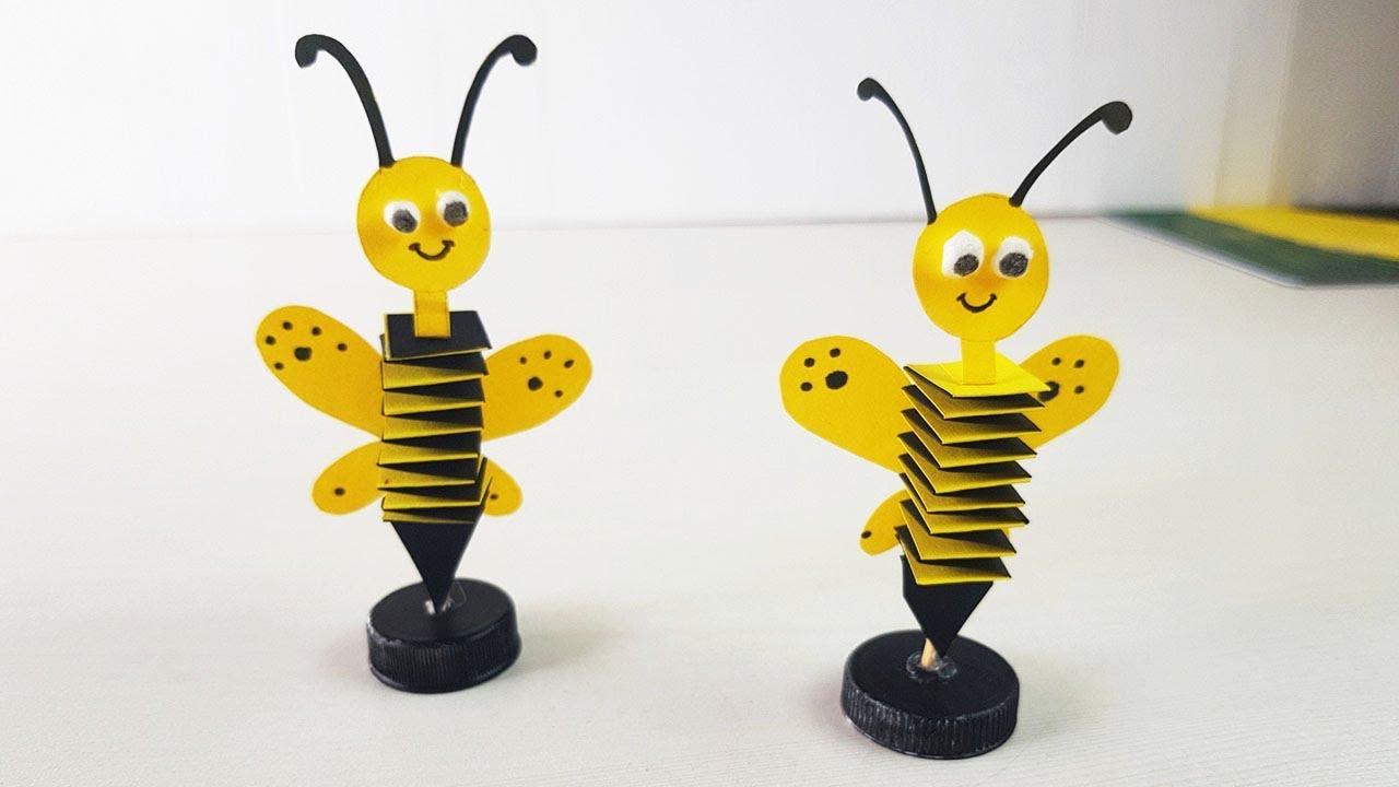 How To Make Buzzing Bee With Paper | DIY Buzzing Bee Desk Decor | Desk ...