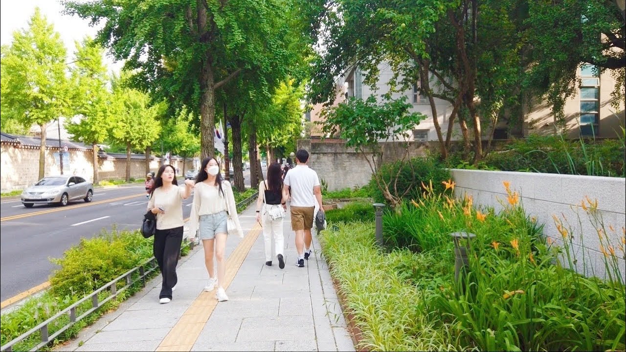 [4K] Walk to Blue House road Hyoja-dong near Kyungbokgung - YouTube