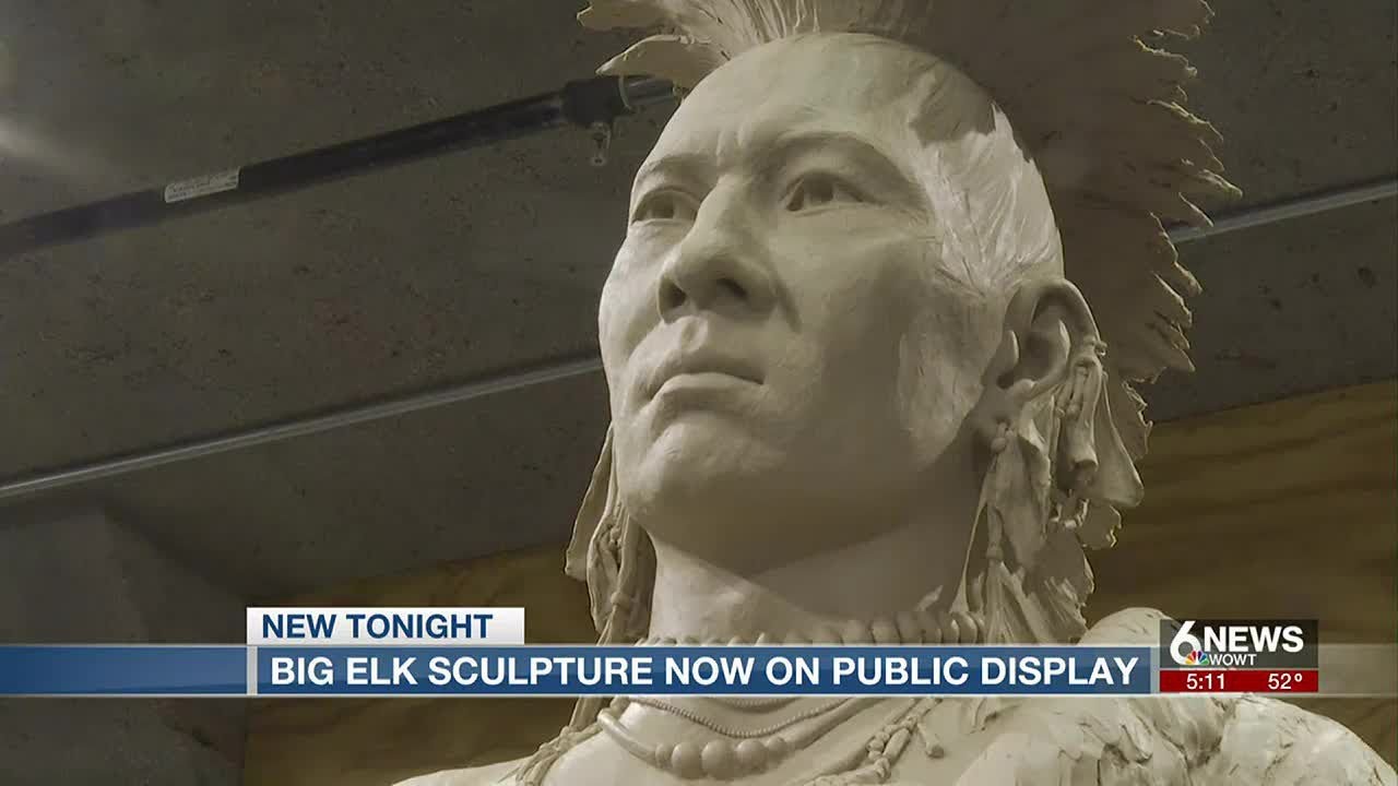 Chief Big Elk sculpture on display at KANEKO in Old Market - YouTube