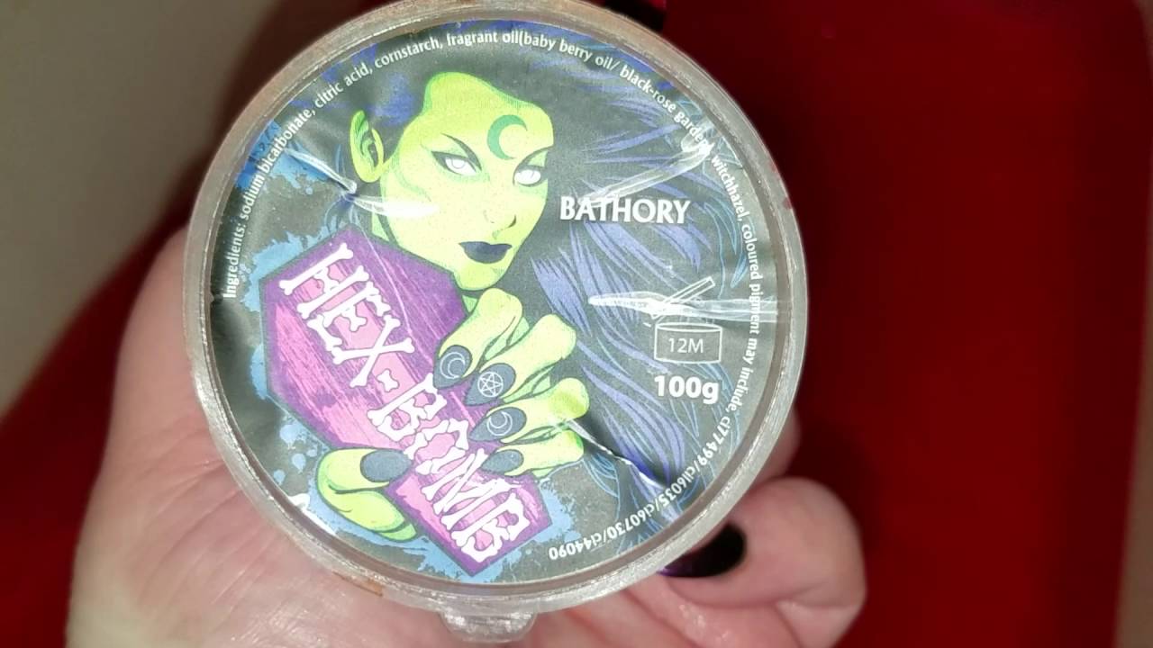 HEX-BOMB BATHERY BLOOD RED BATH - YouTube