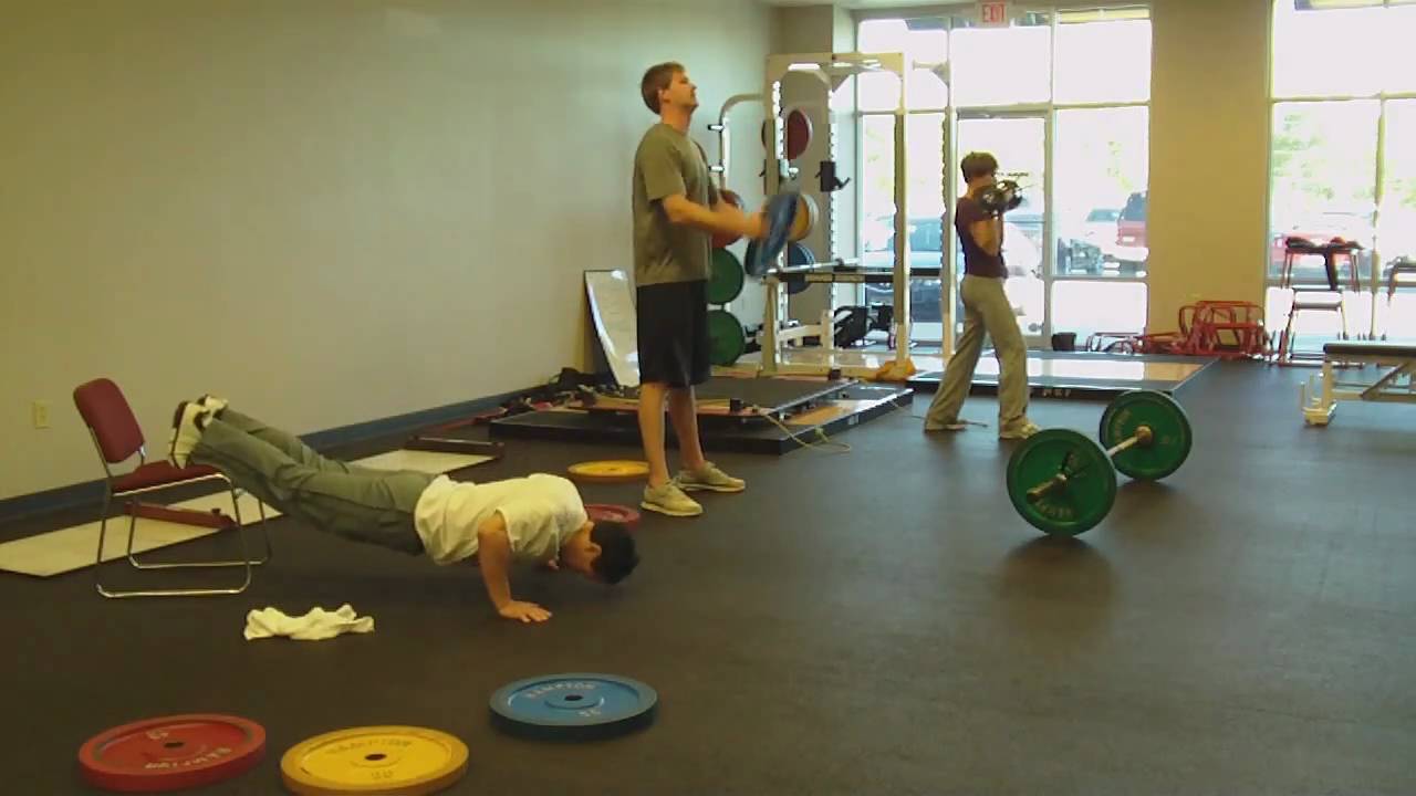 JONESERCISE 4 5 2011: Beach Body Circuit Training - YouTube
