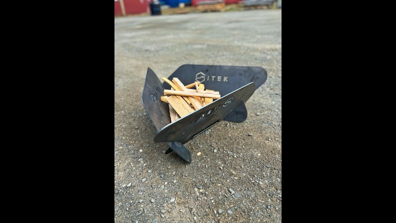 Assemblage ''Triangle'' / ''Triangle'' assembly - YouTube