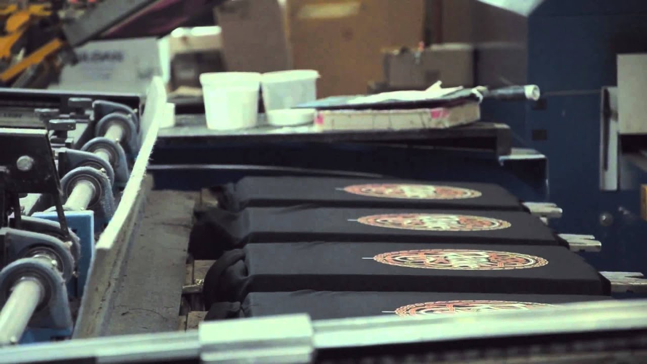 REFERO TEXTIEL BEDRUKKEN & BORDUREN - YouTube