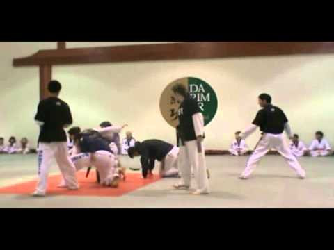 DMA Demonstration: Gangsters vs FBI Self Defense - YouTube