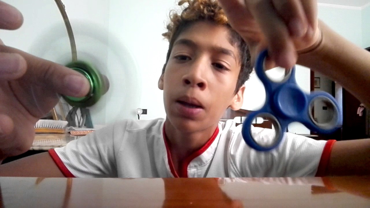 Recensione fidget spinner evolution (shokkybandz) - YouTube