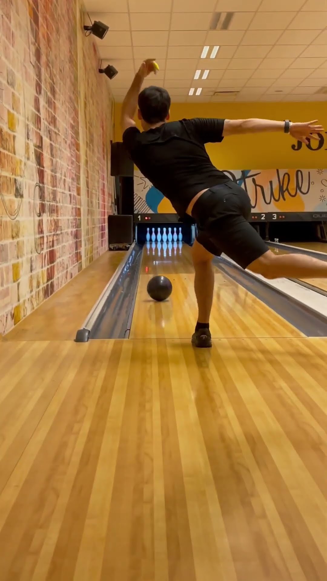 Hammer Bowling - Envy Tour Solid - YouTube