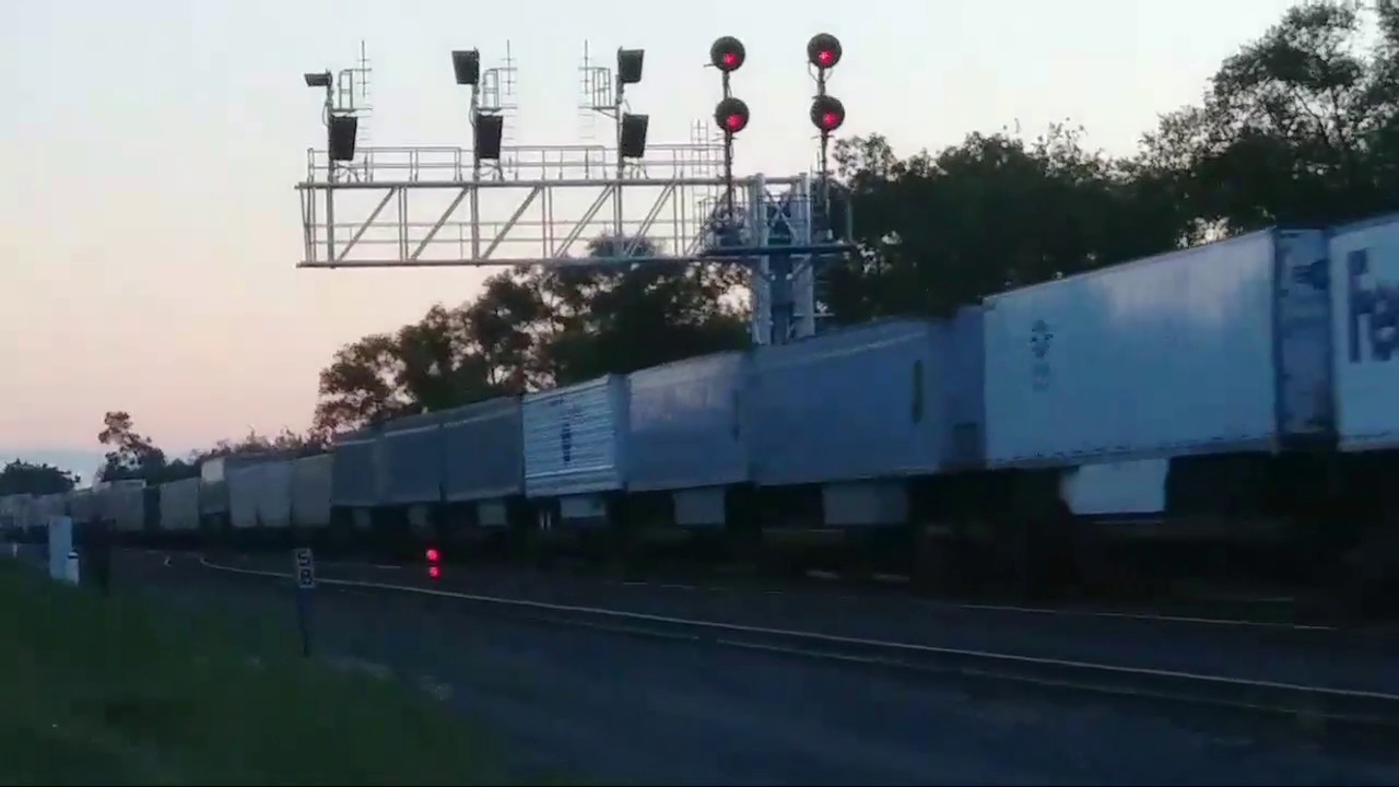 Live Railcam Wide World Of Trains - YouTube