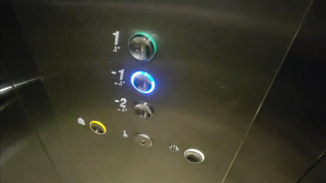 2014 Otis (Gen2?) elevator @City Arena, Trnava, Slovakia - YouTube