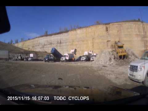 St Louis, Mo landfill; dump; absolutely huge!! - YouTube