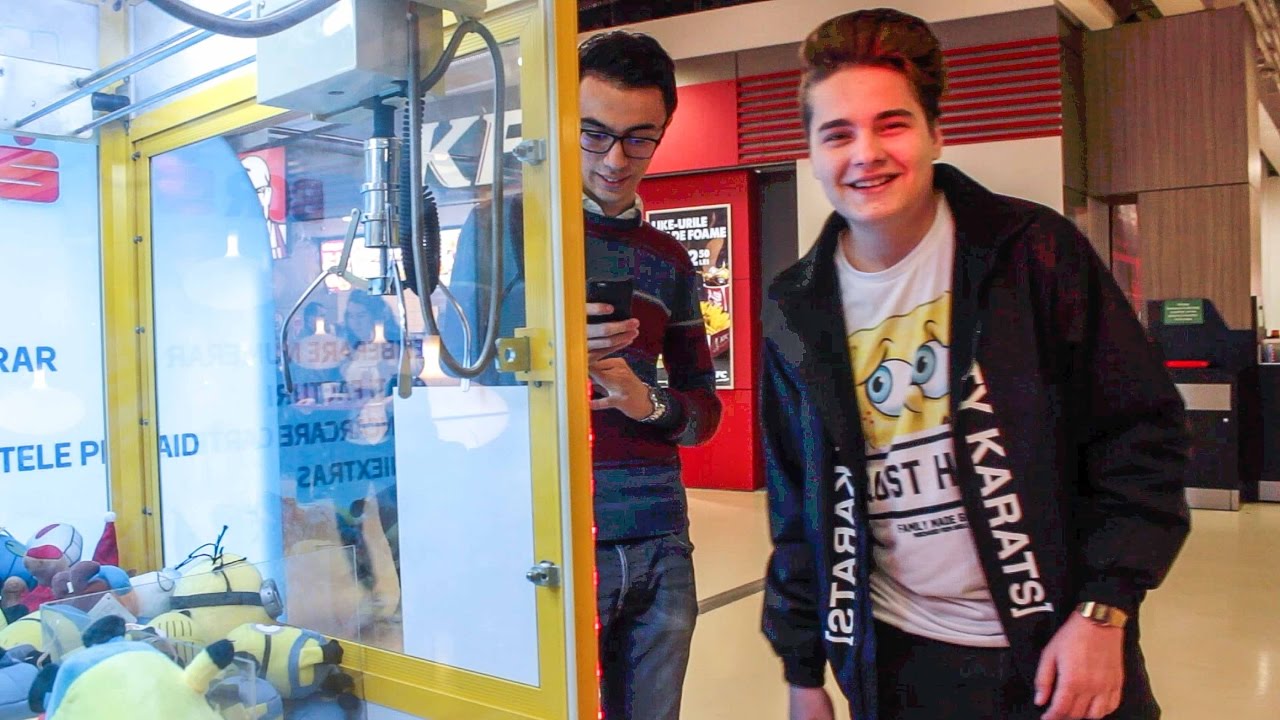 JUCĂM LA JOCURI DE NOROC?!! - Marius Nicolae - YouTube