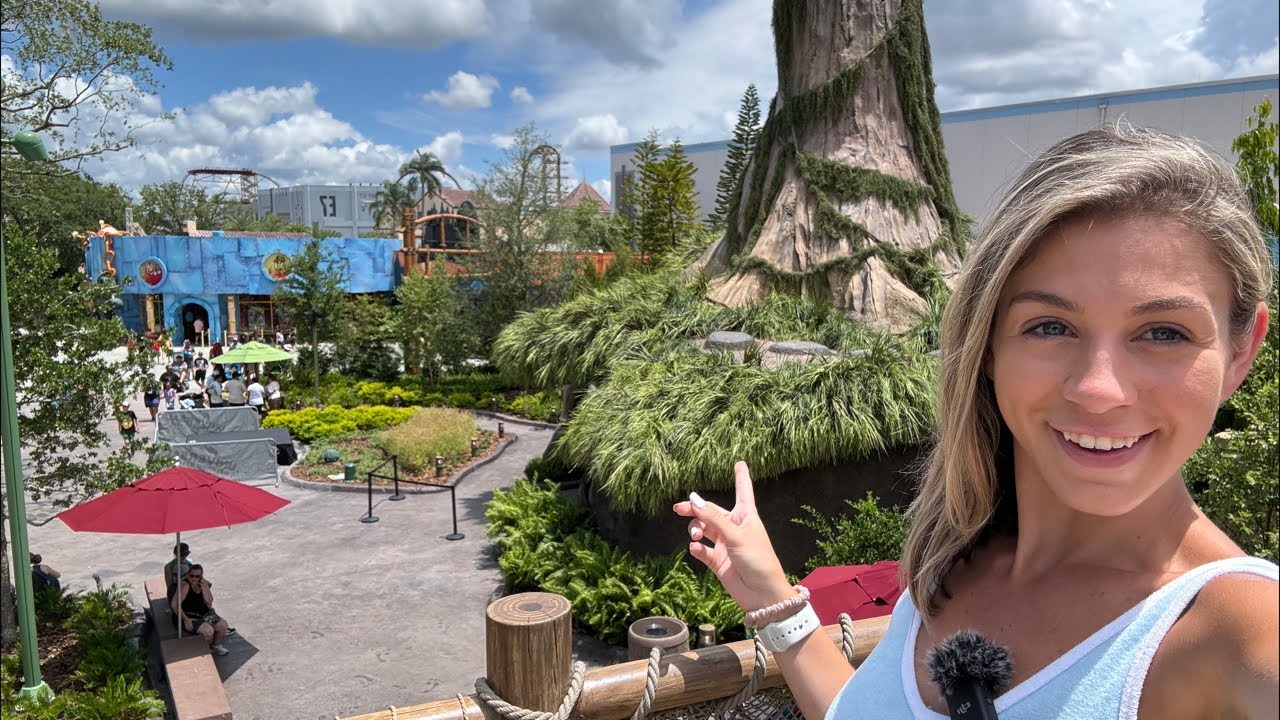 🔴LIVE Universal Studios Orlando DRONE Show Preview!! - YouTube