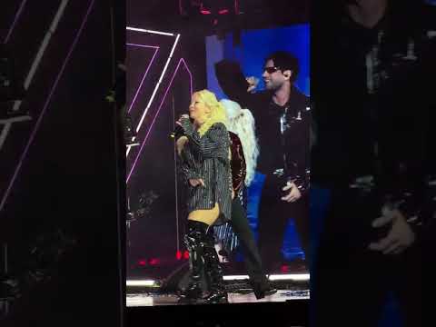 reynmen ve ece seçkin konser
