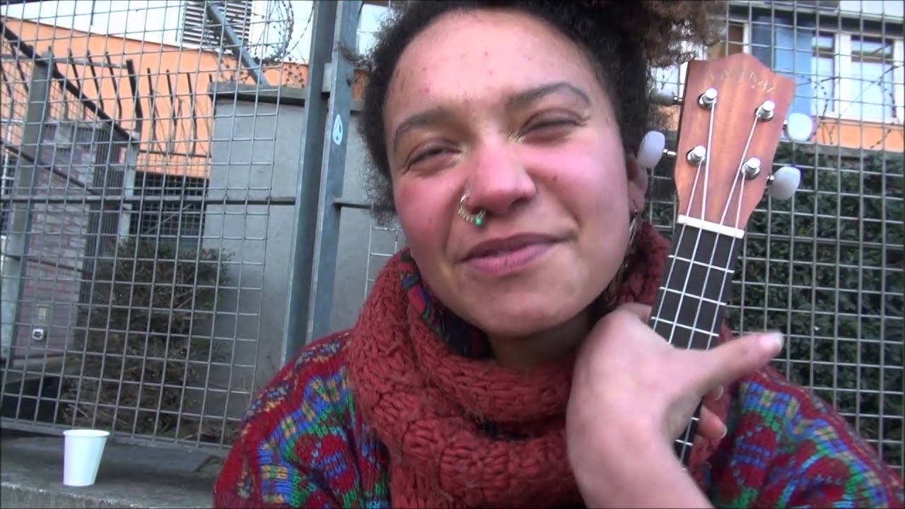 Jasmine K Foley live in session @ Chaicycle.TV - YouTube