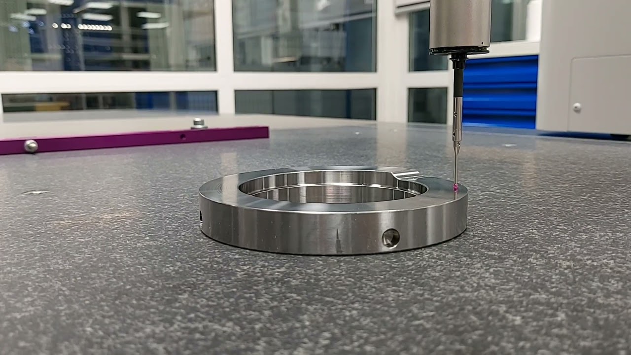 3D scanning of a screw surface - YouTube