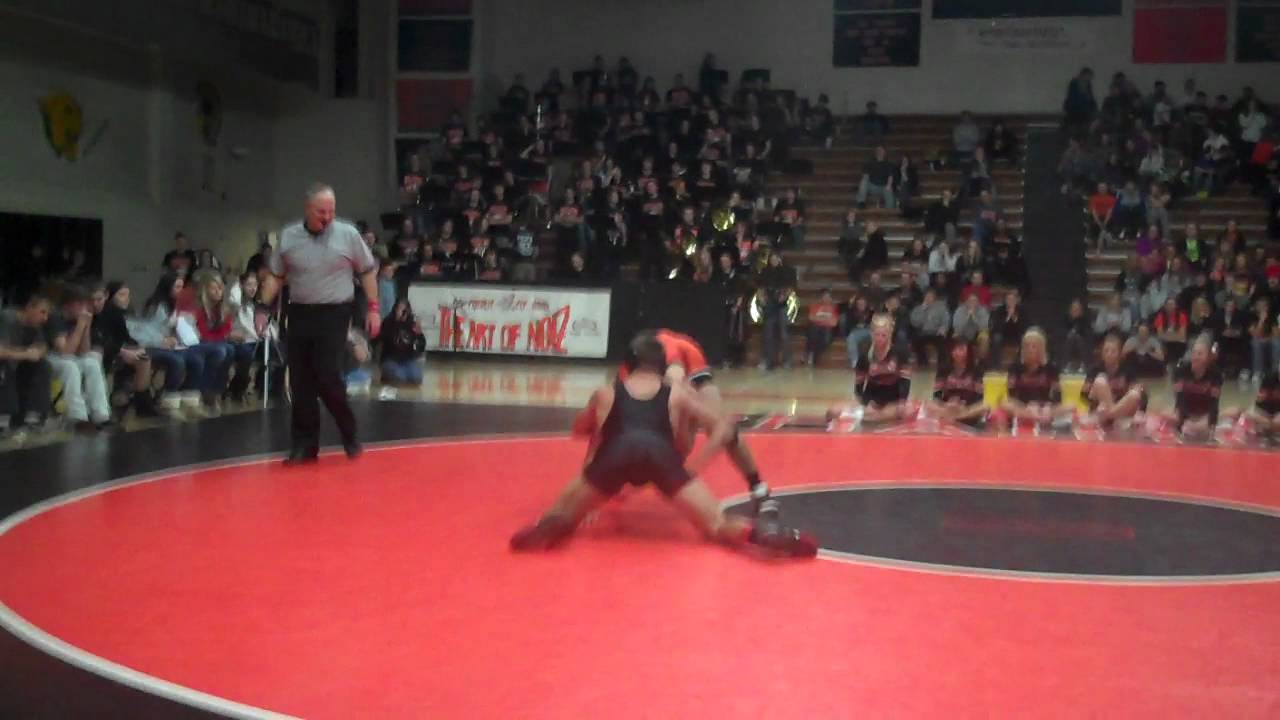 C.R. Prairie's Cameron Rathje vs. Linn-Mar's Mitch Wantock - YouTube