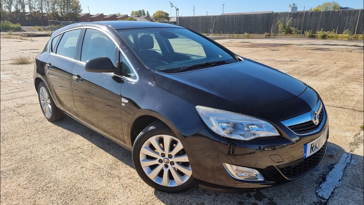 Vauxhall Astra AUTOMATIC - YouTube