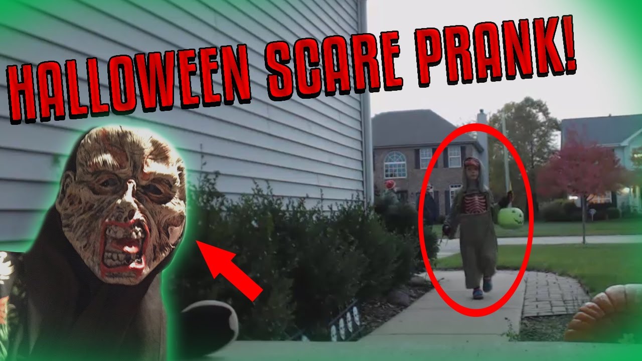 Scaring Children on Halloween!!! - YouTube