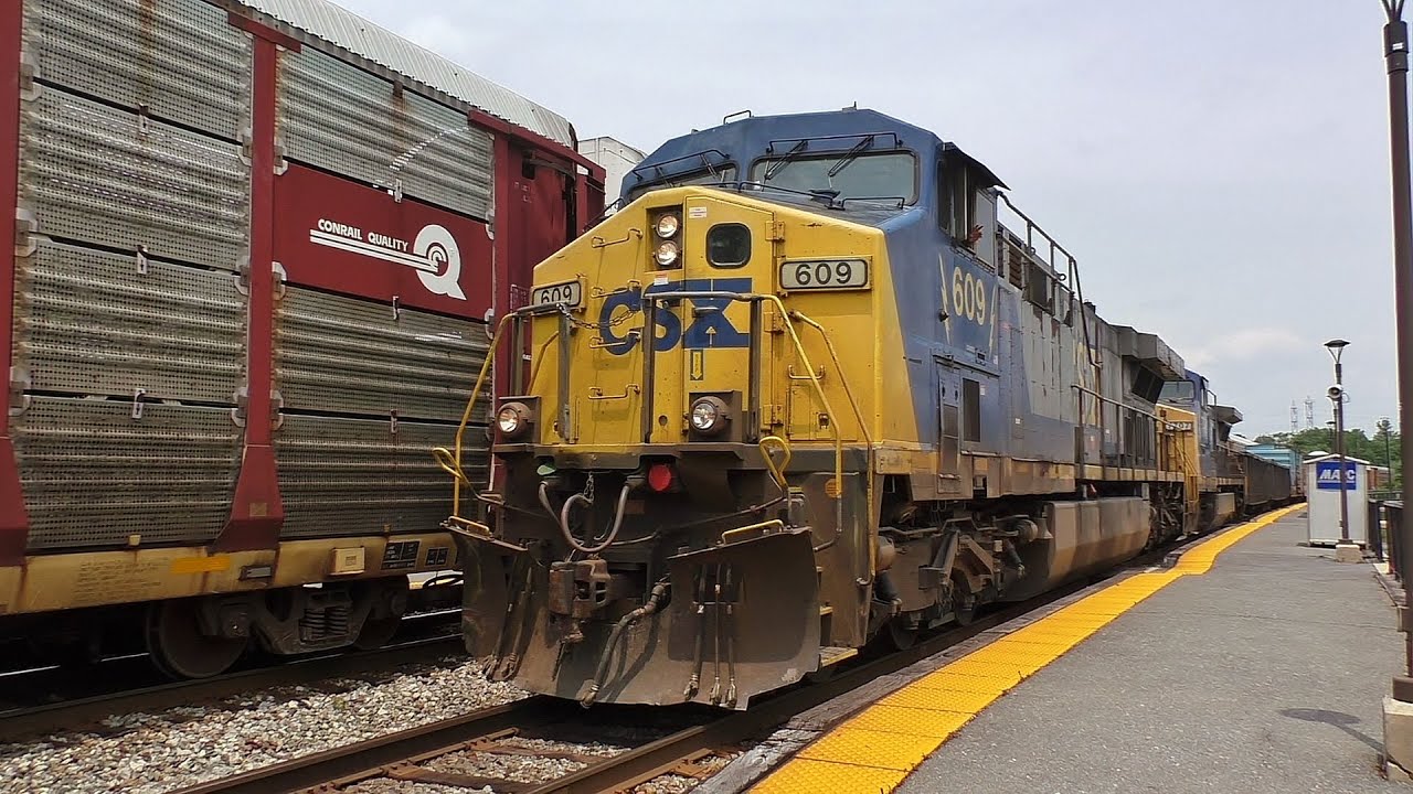 CSX Trains Through Muirkirk Station in Laurel, MD 7/03/2015 - YouTube