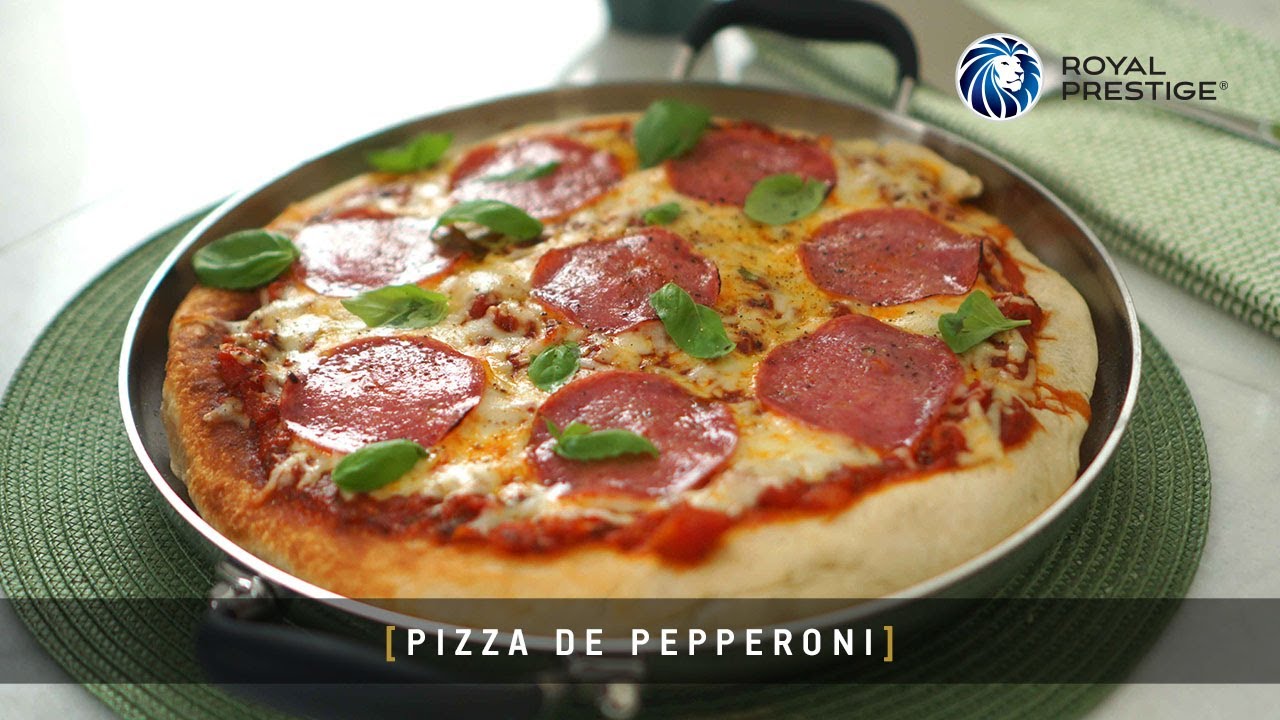 Cocina con Royal Prestige | Receta de Pizza Pepperoni - YouTube