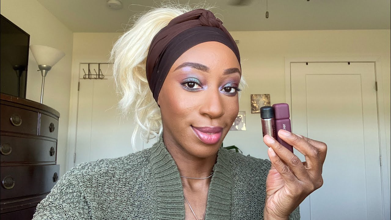 Makeup Quickies: Mac Blue Brown Pigment - YouTube