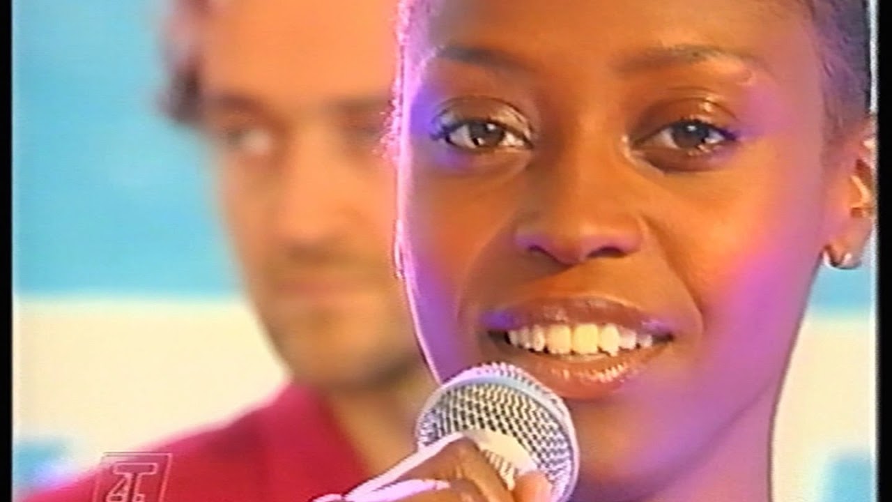 Morcheeba live "The Sea" (T4) + E4 pre-launch promo - Channel 4 - 2001 ...