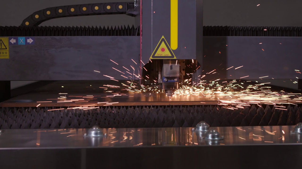 SUDA FG3015 fiber laser cutting machine - YouTube