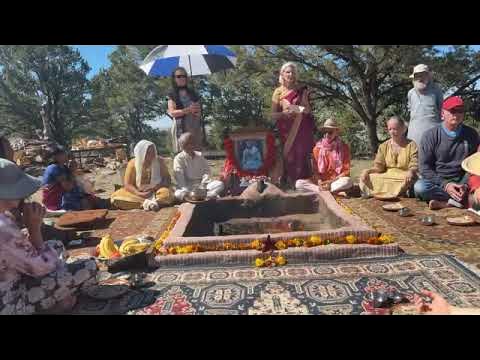 Clips of the Daily Fire Ceremony at the Haidakhandi Universal Ashram ...