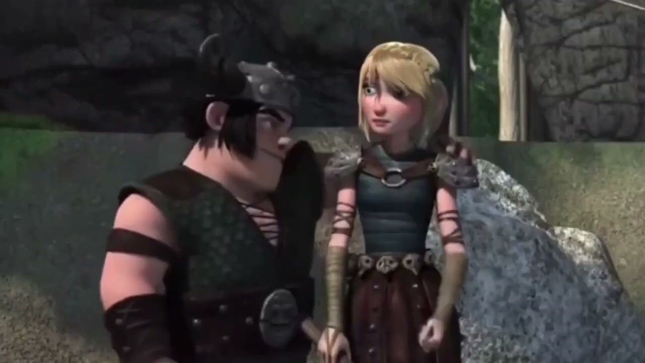 Astrid gets Angry at Snotlout - YouTube