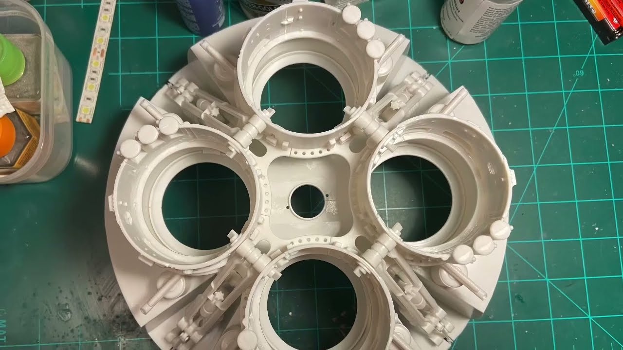 NEW Moebius 2001 Aries 1B build part 1! - YouTube