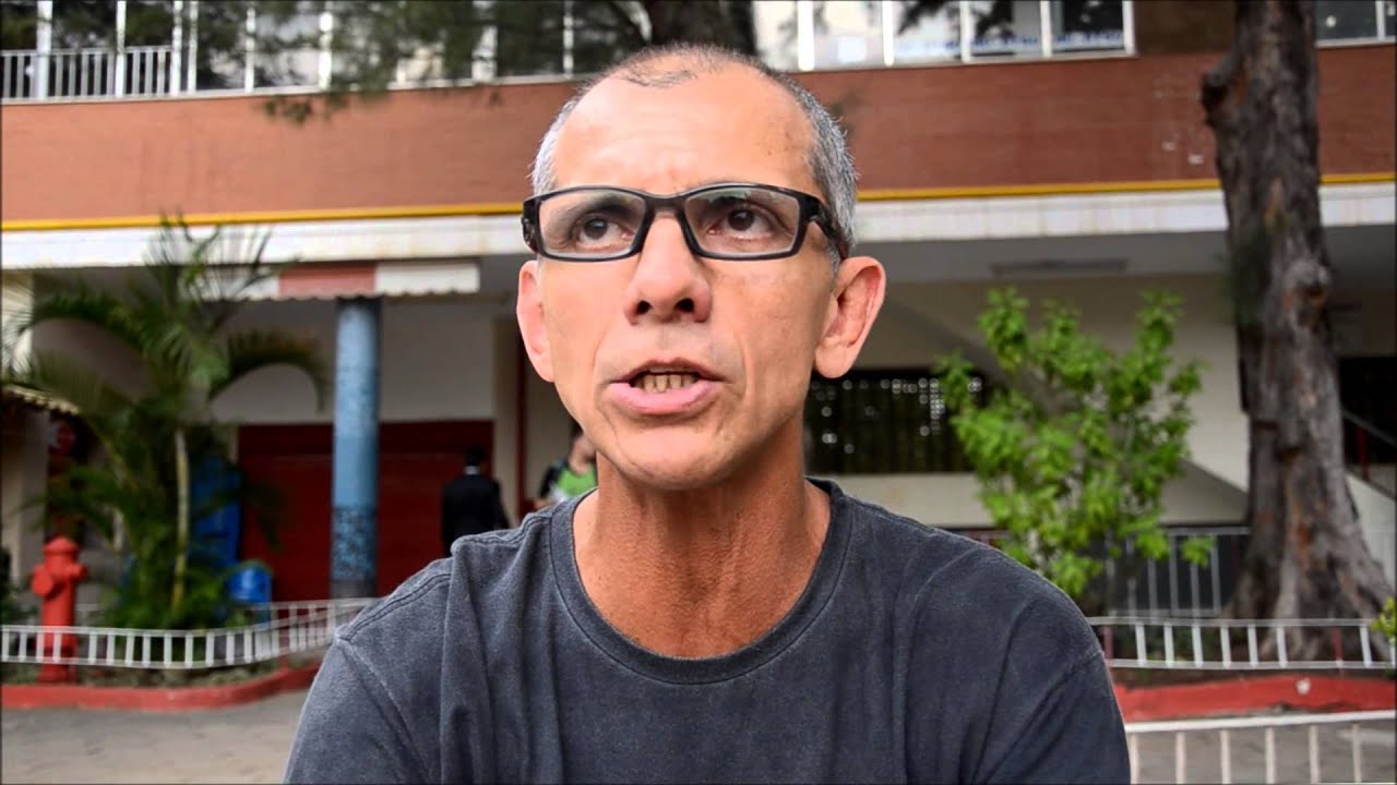 Ricardo De La Riva comenta evolução da guarda com gancho no Jiu-Jitsu ...