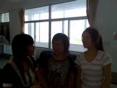 Dobal dan studenti FONa - YouTube