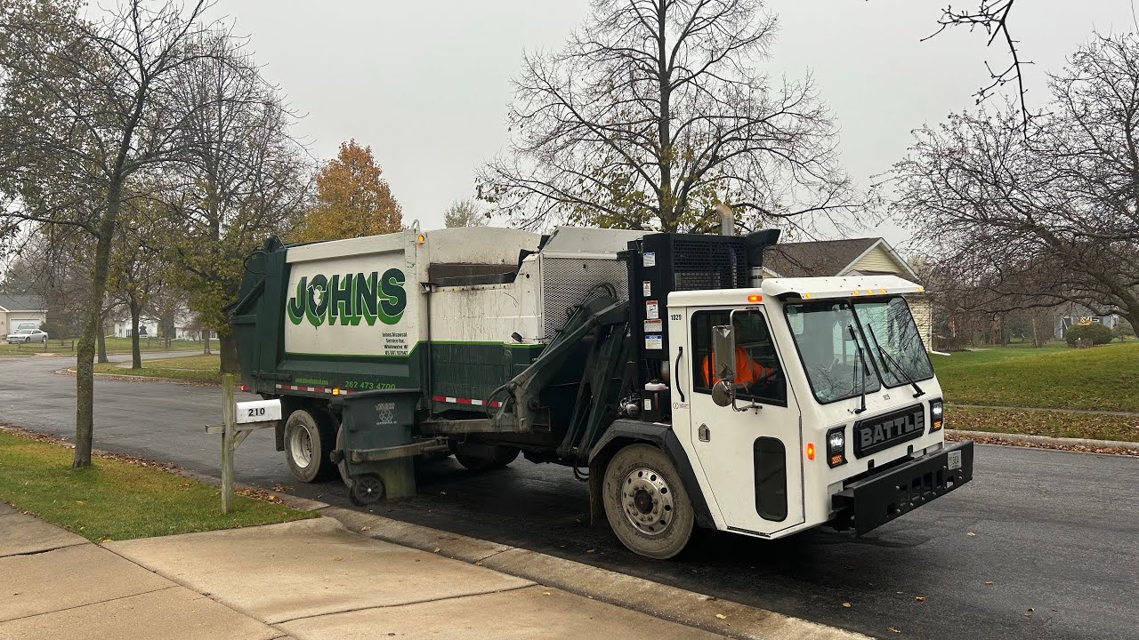 John’s disposal Battle Motors Heil python side loader garbage truck ...