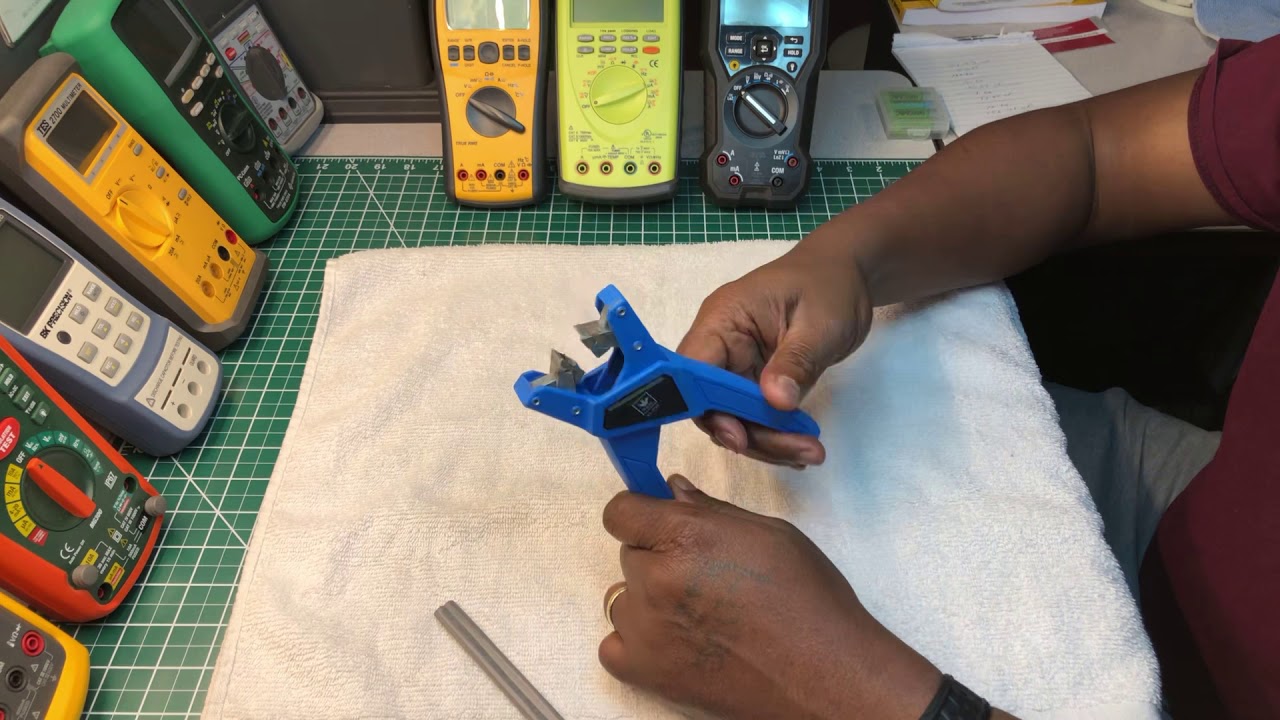 🇺🇸Ideal Industries 45-235 (UF) Underground Feeder Cable Cutters - YouTube