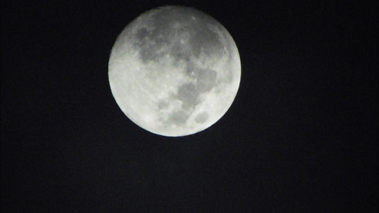 Moon Super Zoom with Fujifilm Finepix S9400w - YouTube