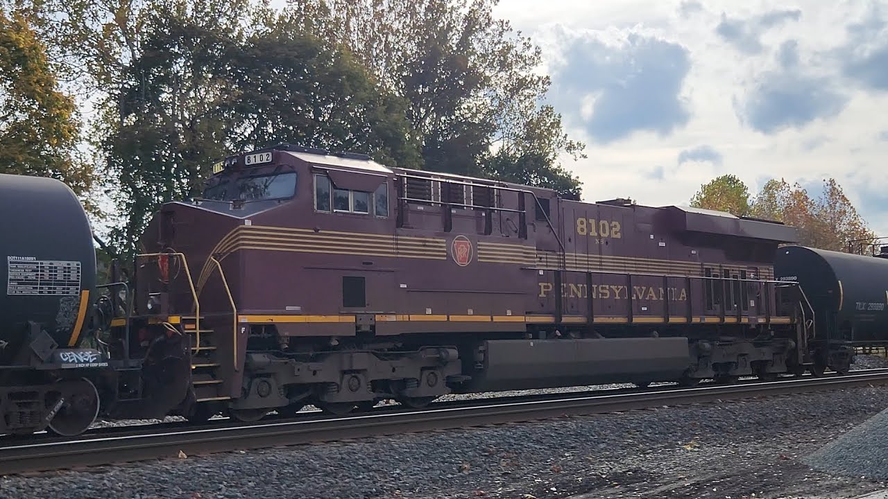 Norfolk Southern Pennsylvania Railroad Heritage Unit DPU on Long Mixed ...