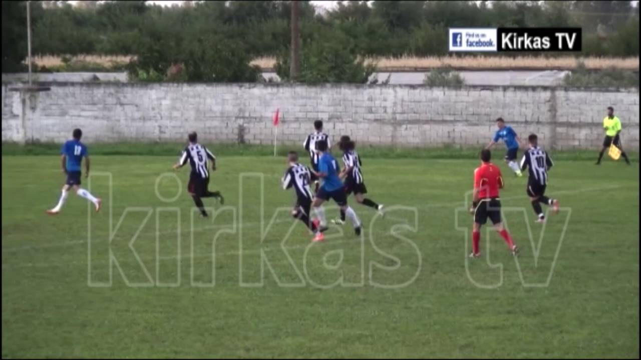 ΜΠΑΛΑ ΧΤΥΠΑΕΙ ΠΑΙΔΑΚΙ ΣΕ ΓΗΠΕΔΟ - YouTube