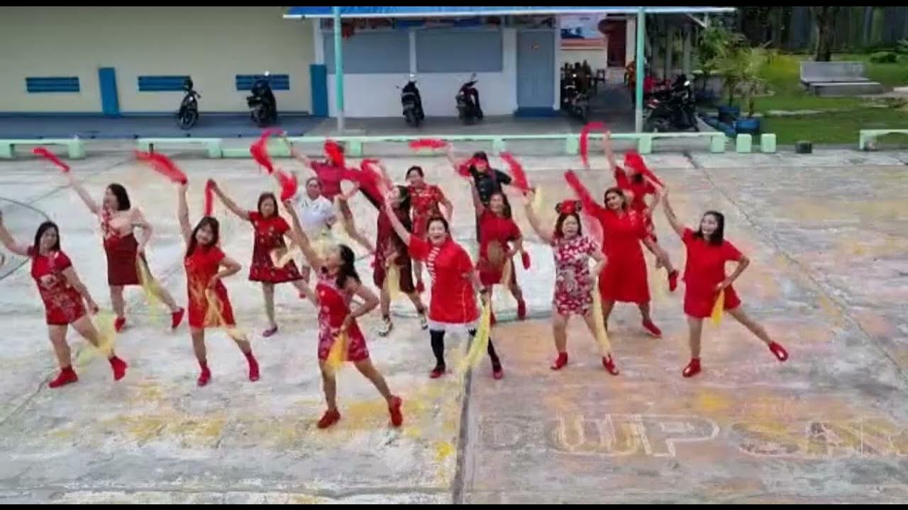 Tarian Imlek 2023 / CHUN TIAN LAI LE/ demo SPCG Senam Pagi Citra Gelora Sunggal - YouTube