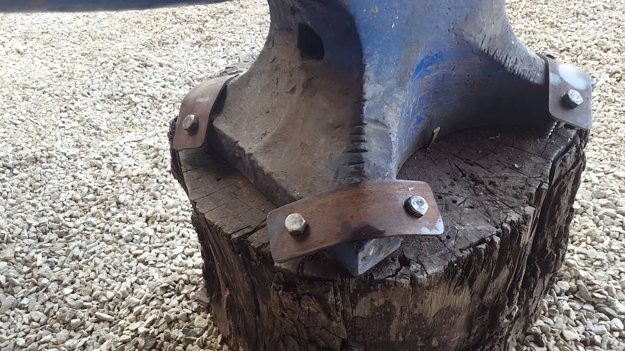 Securing your anvil to its stump - YouTube