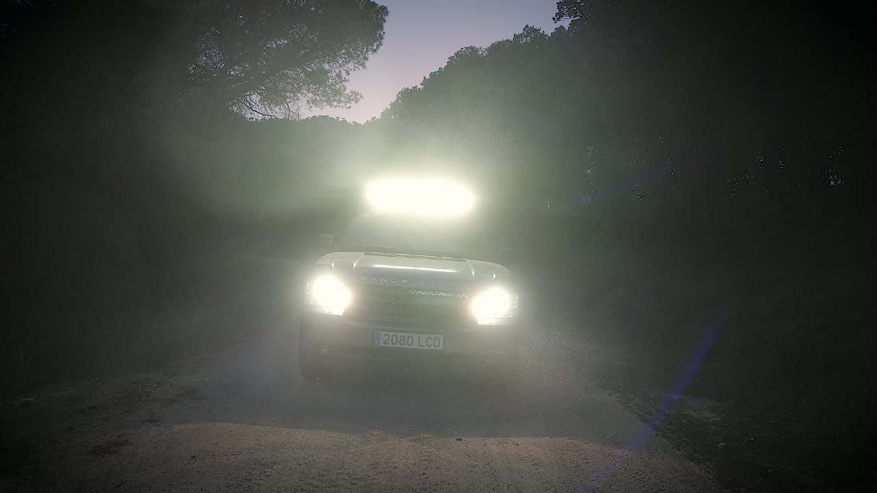 Range Rover L322 Light Bar - YouTube