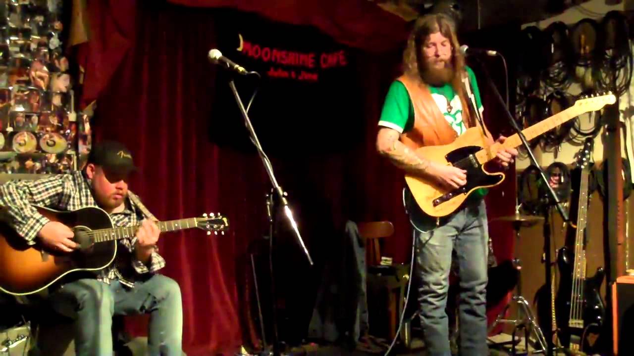 Ty Price and Gary White at Moonshine Cafe - YouTube