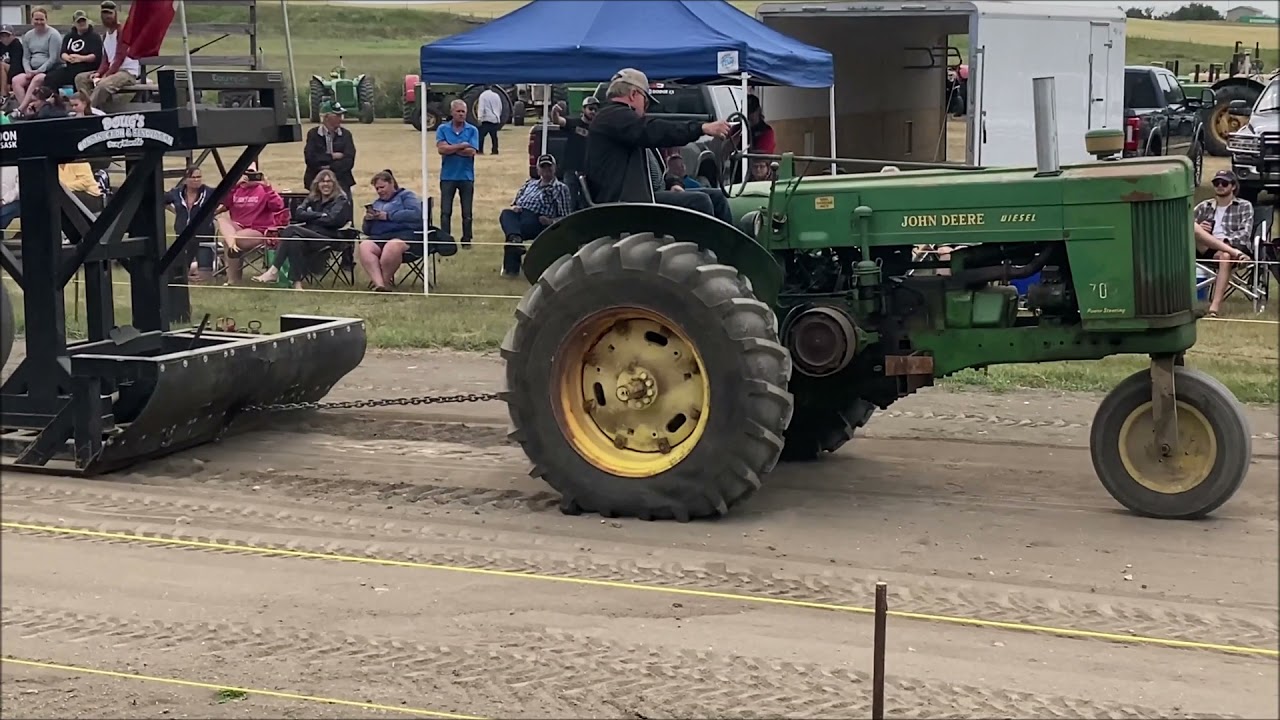 John Deere 70 Pulling Tractor Geelong Classic... Geelong Classic