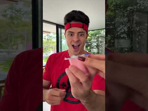 LAMBENDO A TAMPA! #shorts