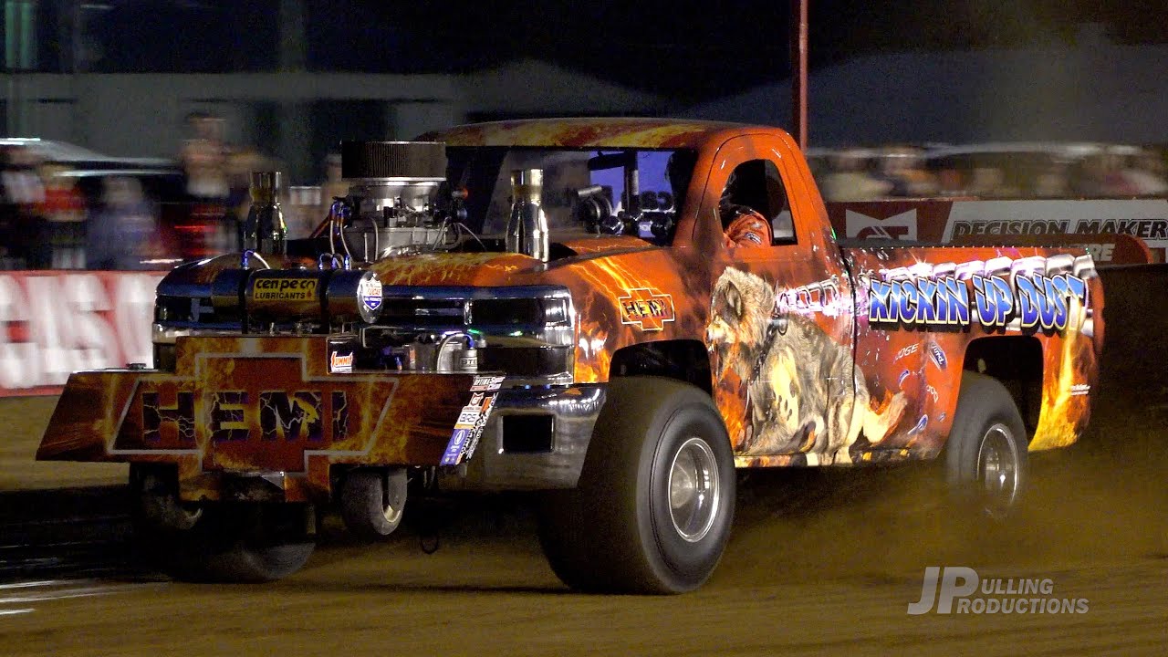 Pro Mod 4wd Trucks pulling at the Lucas Oil Mega Pull in Waynesburg, PA ...