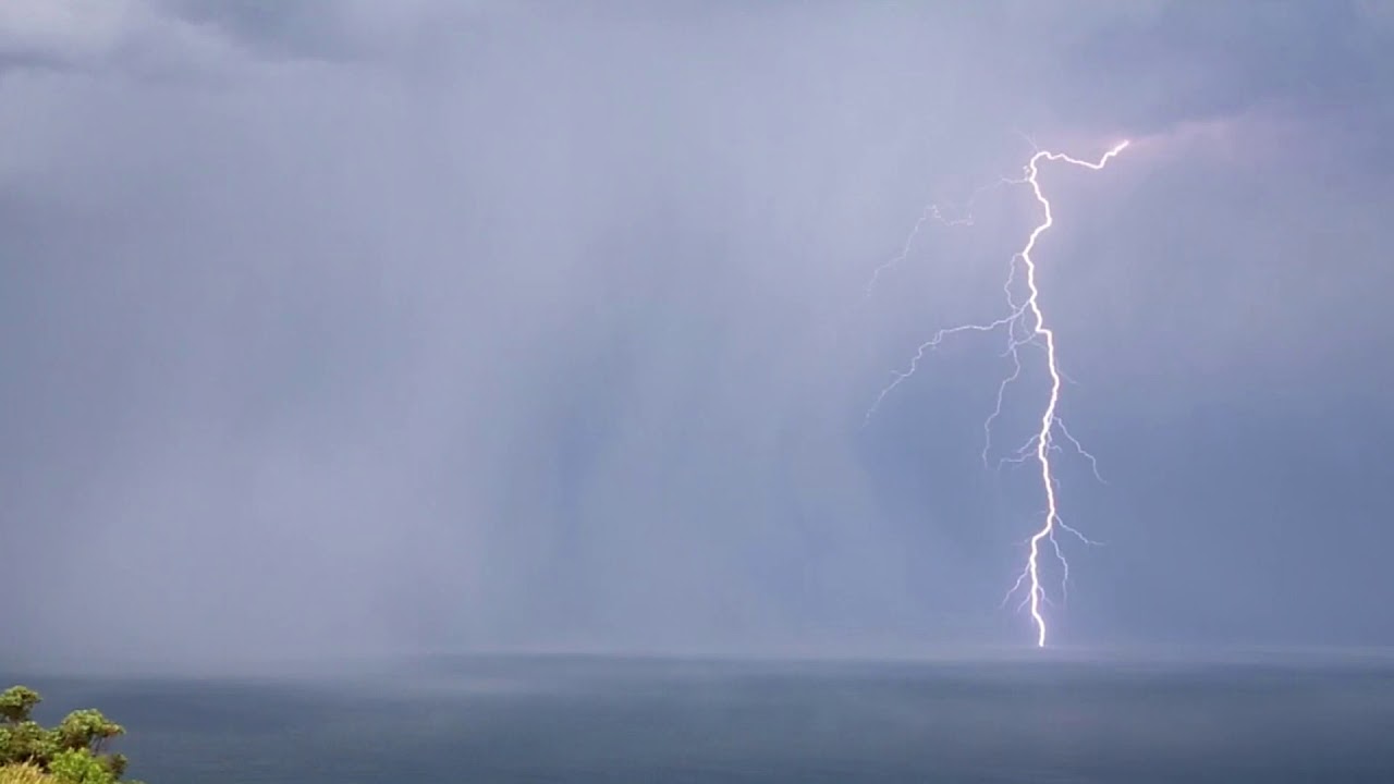 Appin thunder storm and hail- 25th November 2019 - YouTube